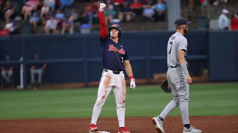 Hunter Elliott returned to ace form while the Ole Miss offense returned ...