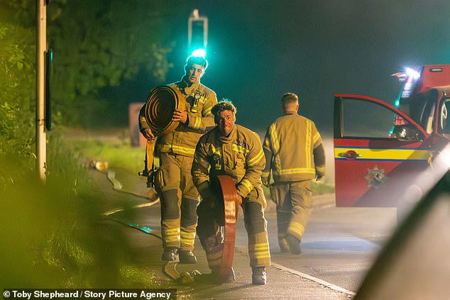 Bicester fire: Explosions heard as blaze rips through former RAF base ...