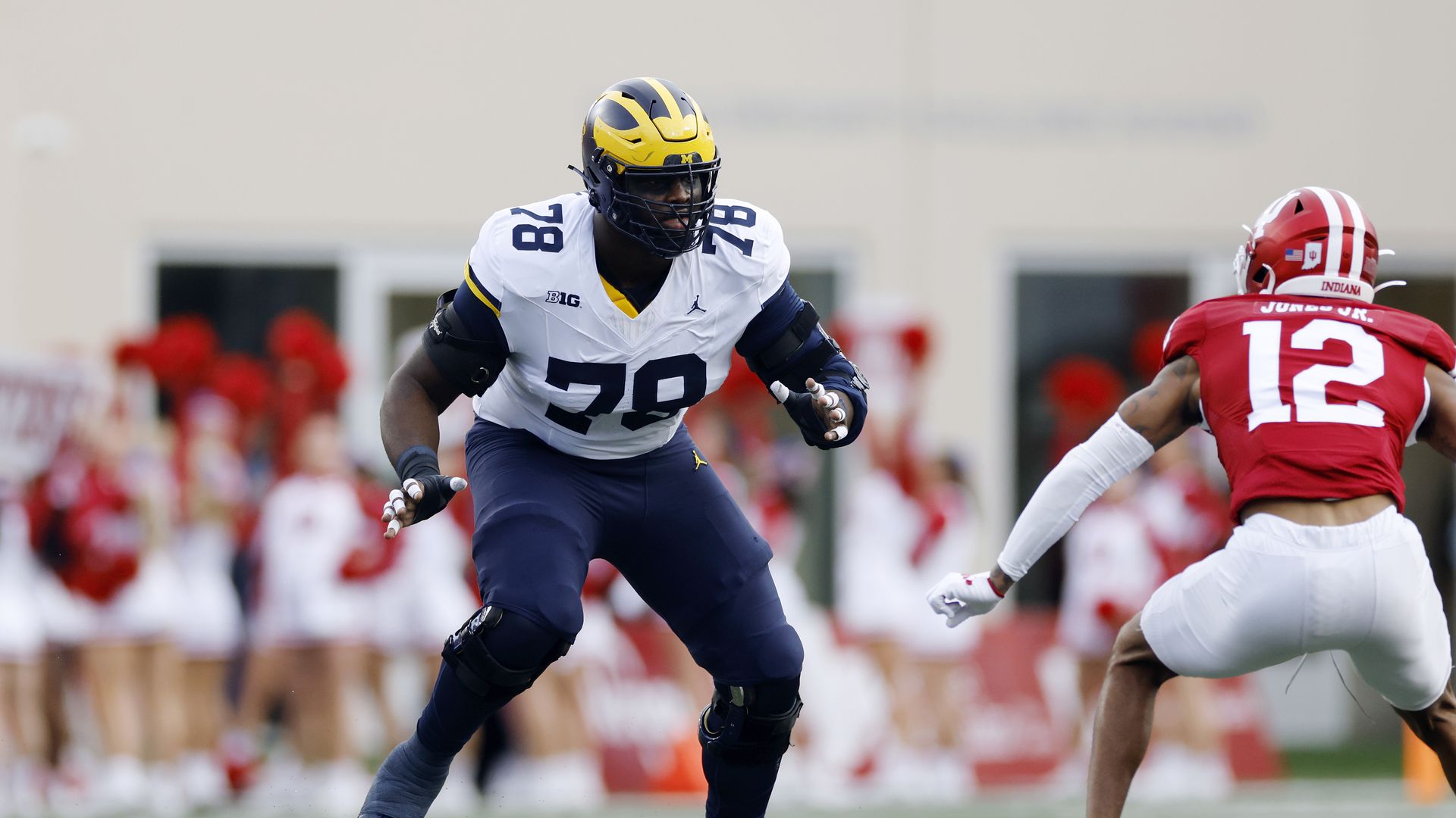 Recruiting Roundup: Elite OL looking forward to official visit to Michigan