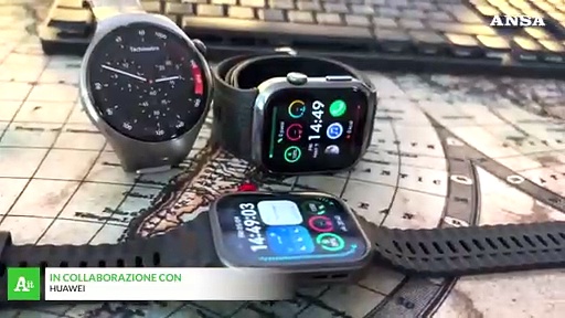 Huawei lancia Watch Fit 4 Pro, salute e design al polso