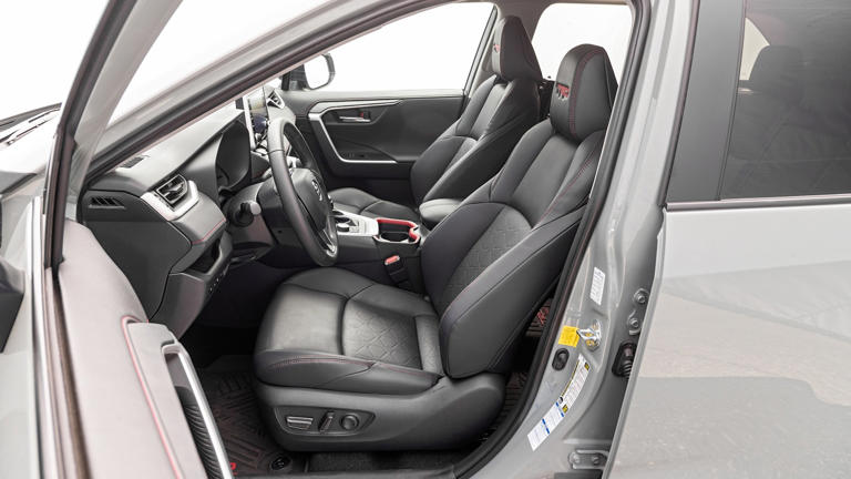 2025 Subaru Forester vs. 2024 Toyota RAV4: Compact SUV On-Paper Showdown