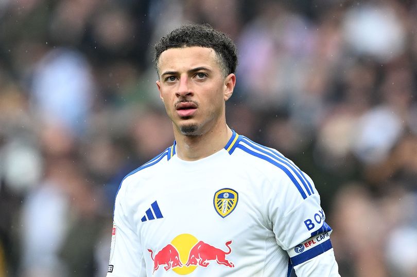 Leeds United release Ethan Ampadu statement after son's football shirt ...