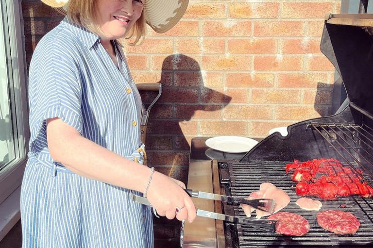 BGT Susan Boyle unrecognisable in sun-soaked snaps as fans gush ...