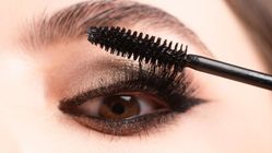 7 Rekomendasi Maskara Waterproof yang Wajib Dicoba, dari Merek Lokal ...