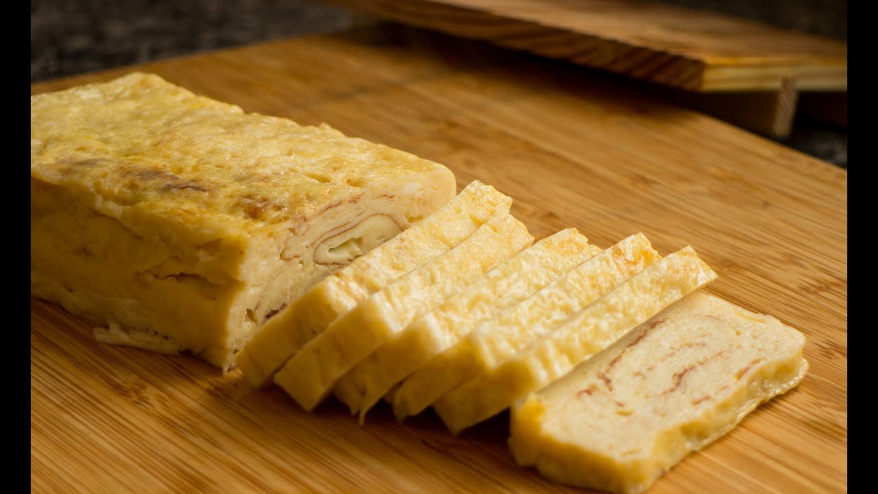 Master This Classic Japanese Tamagoyaki Omelette