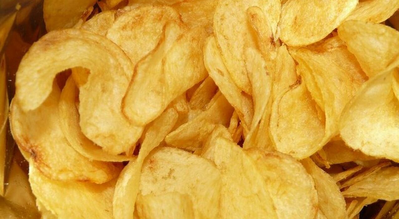 Pacchetti di patatine con "sorpresa" all'aeroporto di Fiumicino ...