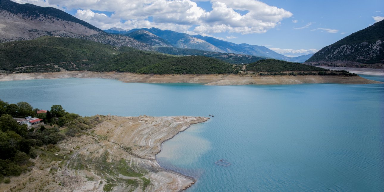 Πόσο νερό έχουν σήμερα οι ταμιευτήρες της Αττικής, σε σύγκριση με έναν ...