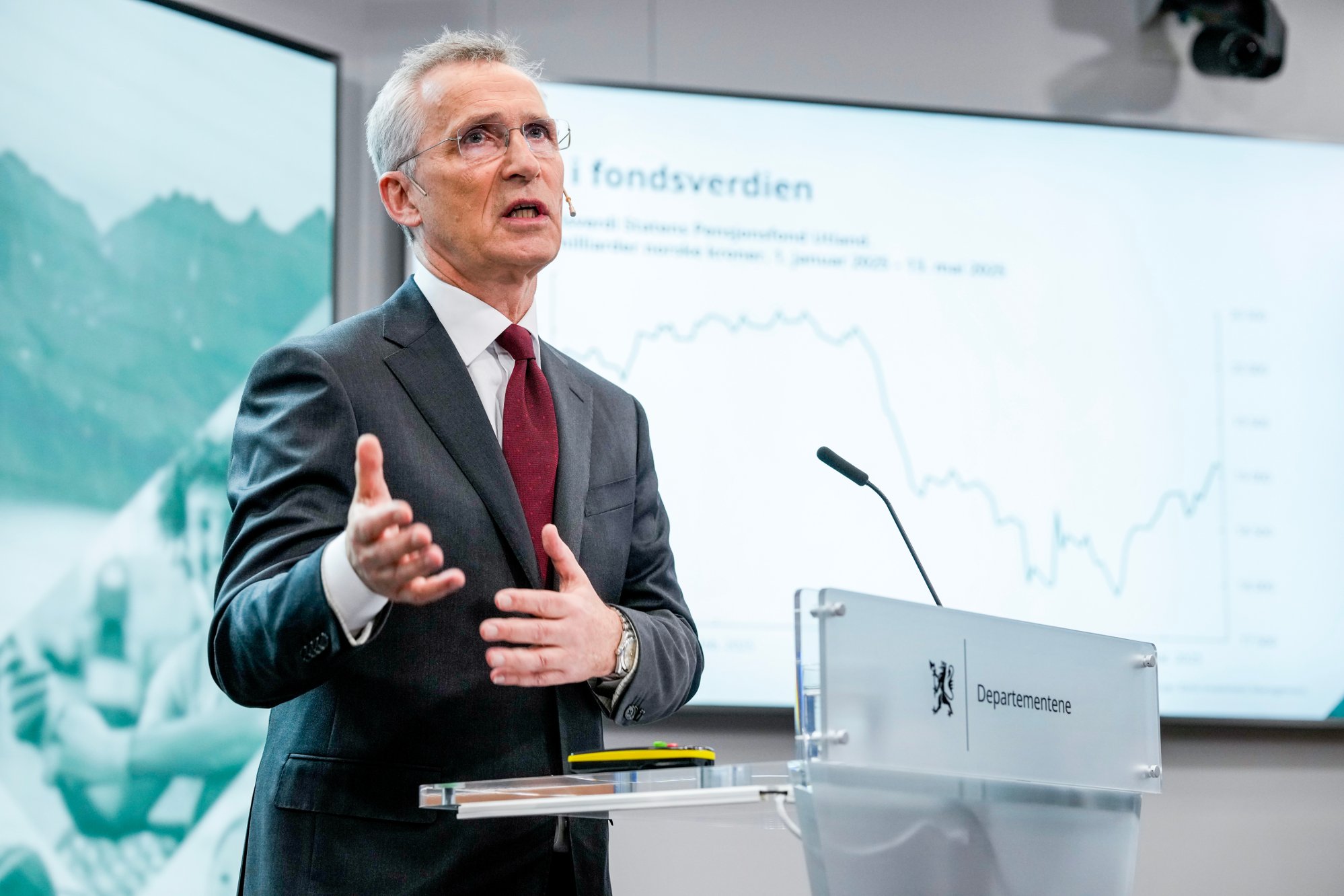 Senterpartiet ut mot Jens Stoltenberg: – Uansvarlig