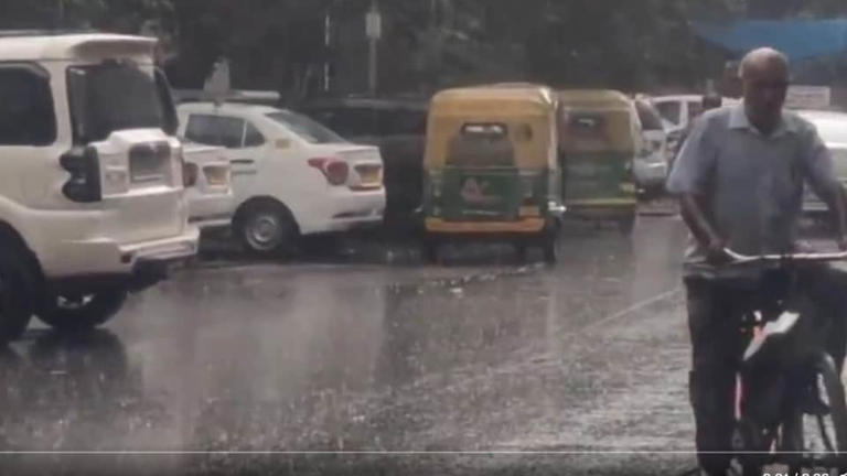 Delhi rains bring relief from rising temperatures; IMD predicts light rain, cloudy skies — Check ...