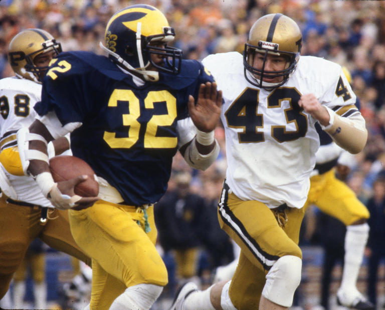 Sam Edwards, proud father and grandfather of 'Michigan men,' dies at 87