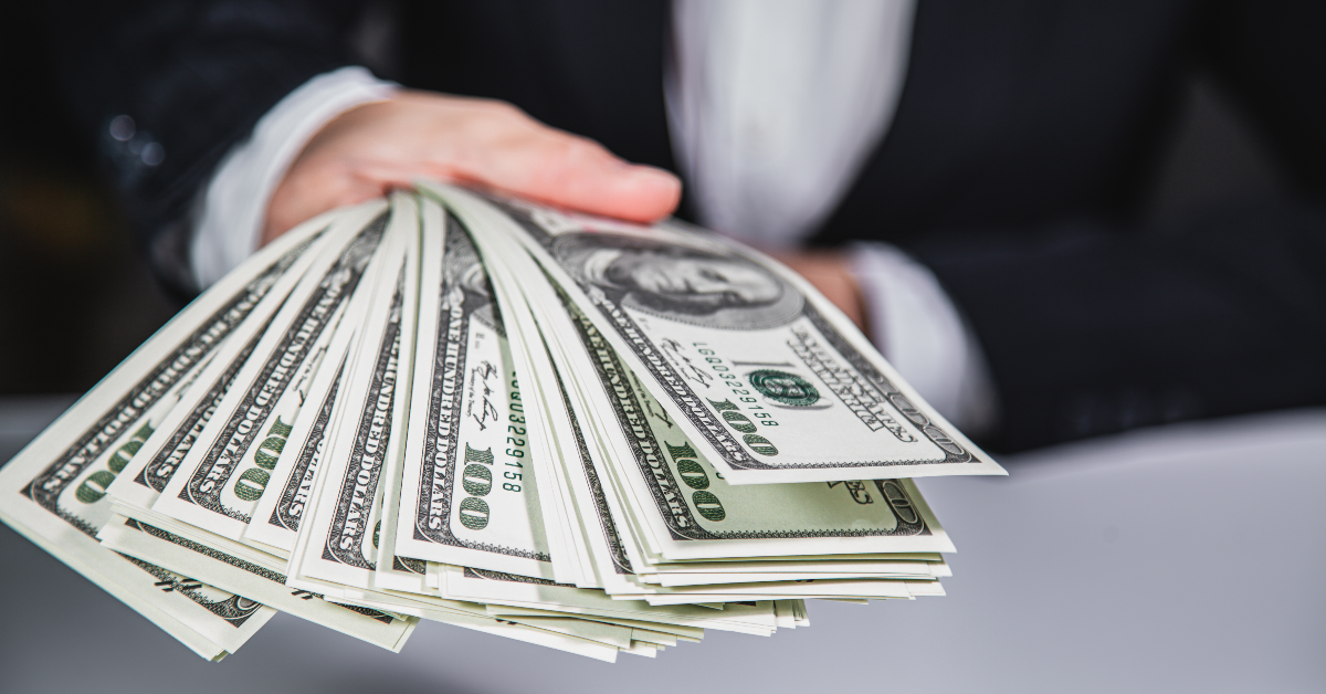 9 Indicators You’re Financially Thriving (Even if You Feel Behind)