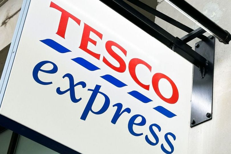 Tesco shoppers warn 'something's wrong' and issue Clubcard warning