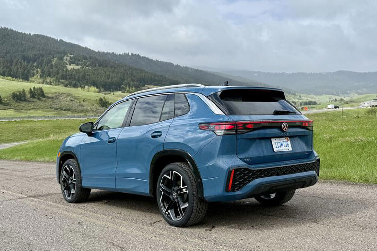 2025 VW Tiguan moves up in premium feel, power