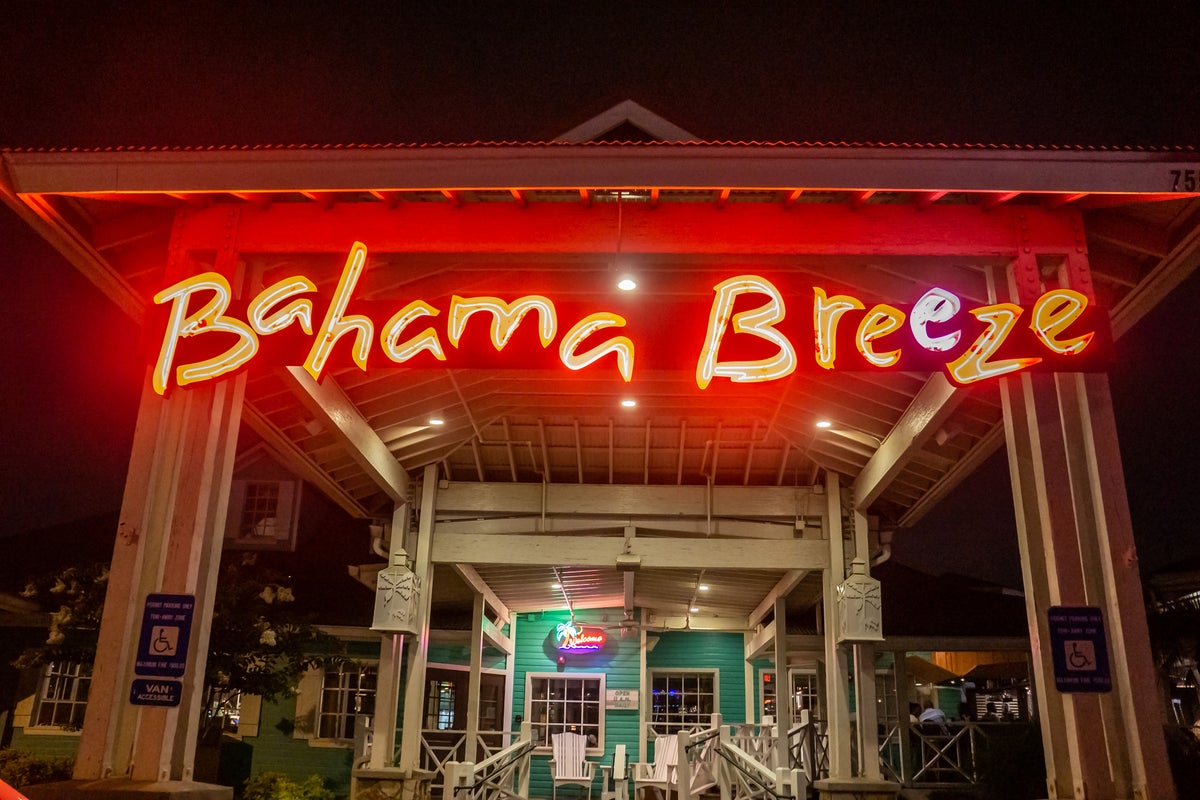 Bahama Breeze suddenly closed 15 restaurants this week — here’s where