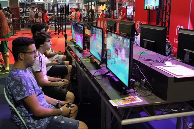 Ayuntamiento y UPV renuevan apuesta por el talento digital con la Cátedra de Innovación en e ...