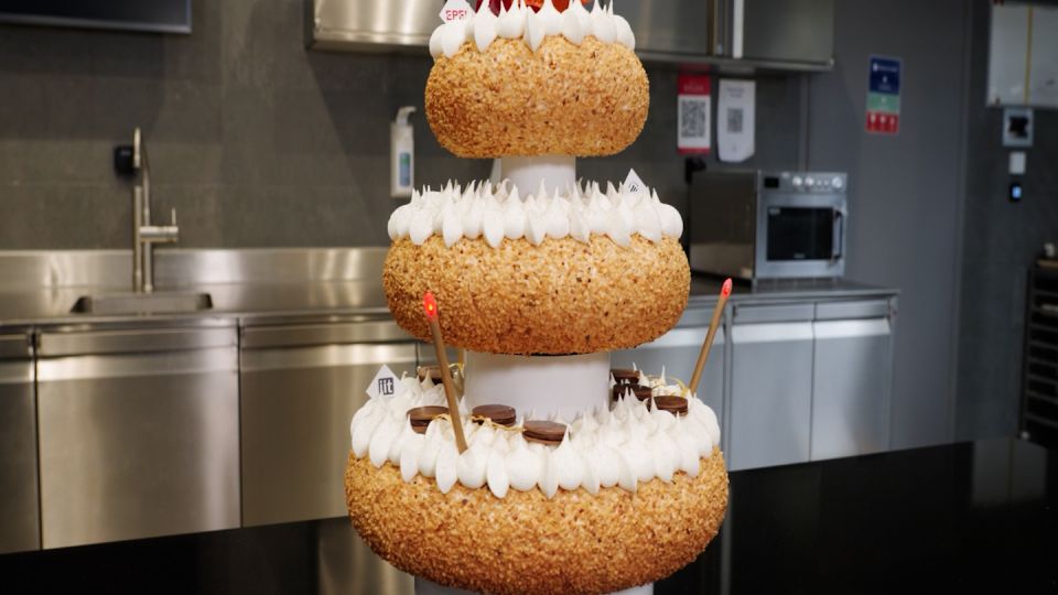 ‘Robocake’ includes a rechargeable chocolate battery you can eat