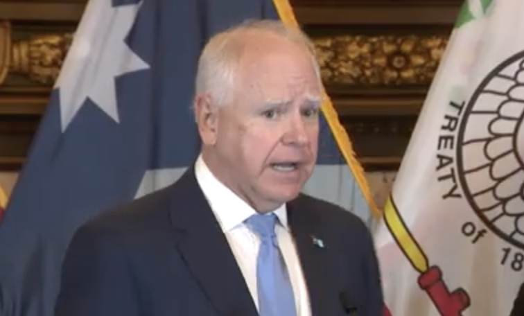 ‘I Can’t Hear!’: Tim Walz Loses It, Rages At Hecklers As They Derail ...