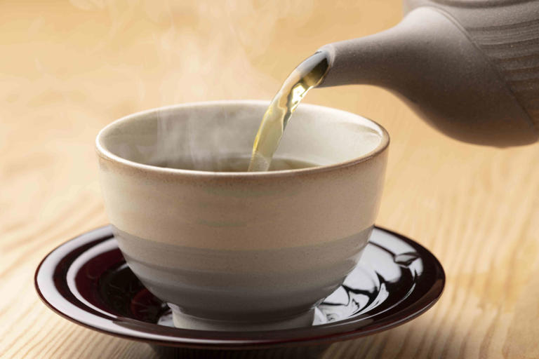 The surprising benefits of drinking green tea every day, according to ...