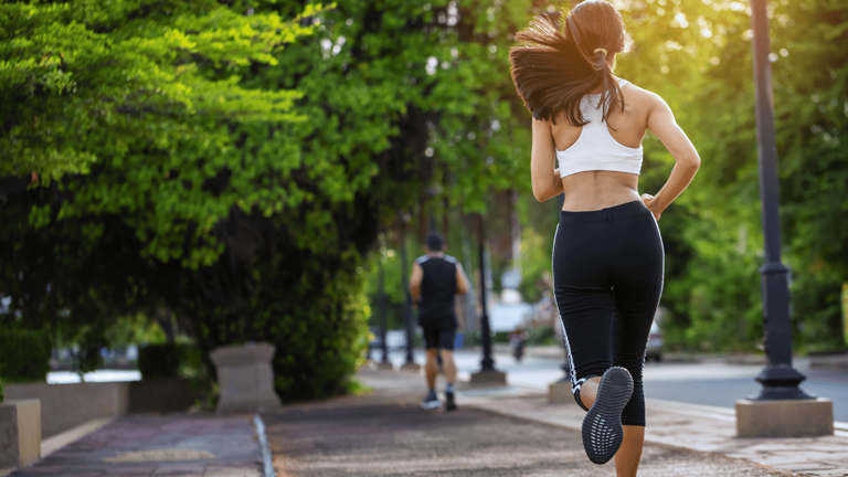 Unstoppable Woman! Balance Your Work and Fitness Without Losing Your Mind