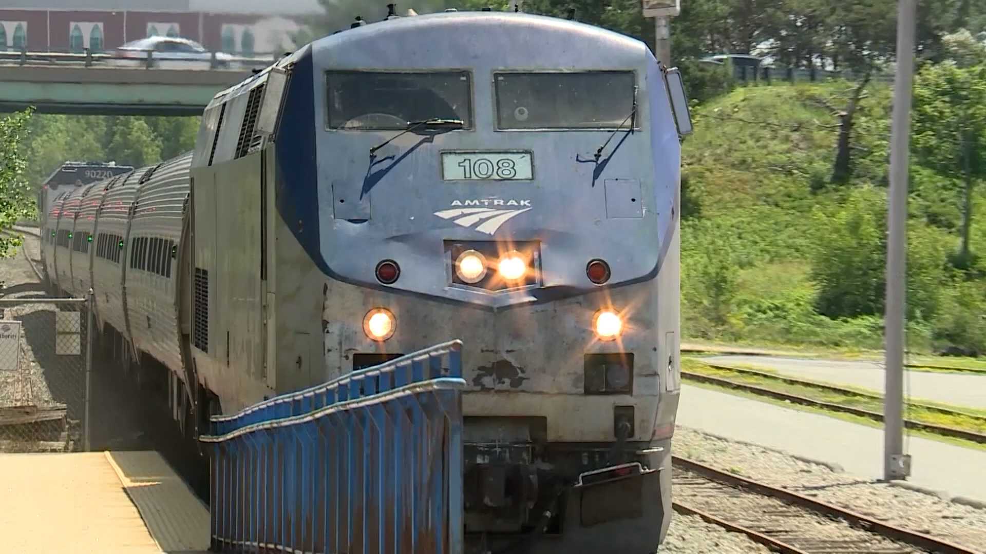 Study finds Amtrak Downeaster extension to Bangor would boost economy
