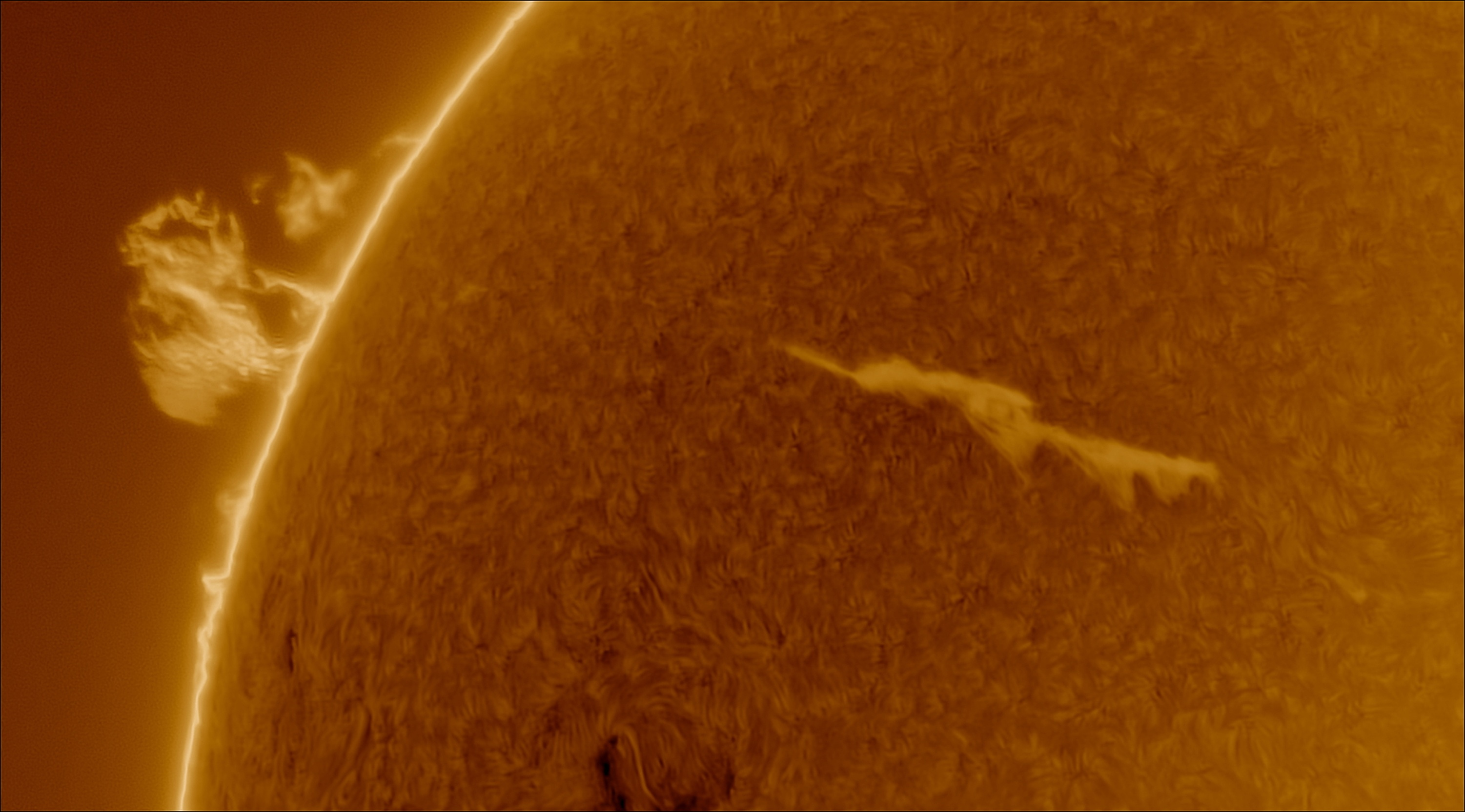 "Bird wing" solar eruption headed toward Earth