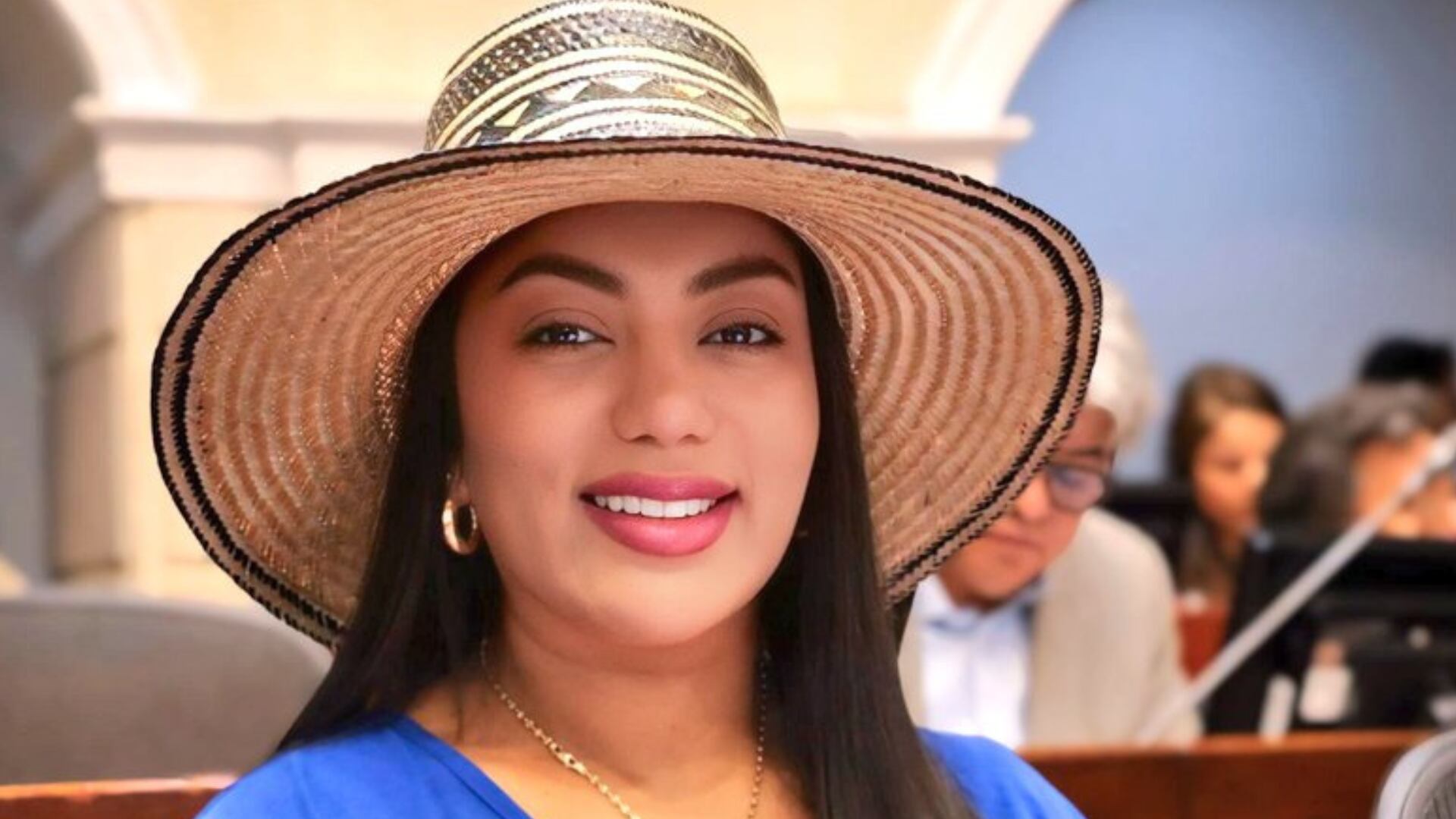 Se conoce la razón por la que Martha Peralta se fue y no votó la consulta popular