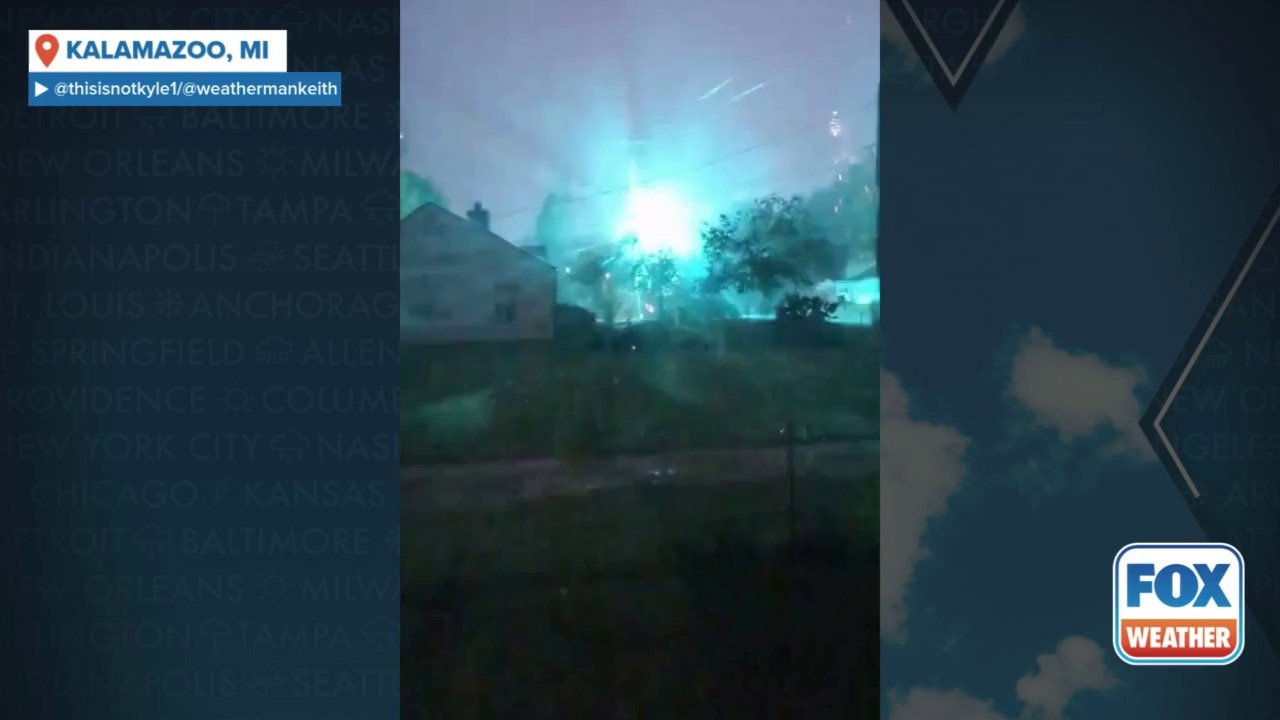 Severe storms trigger powerflashes in Kalamazoo, Michigan