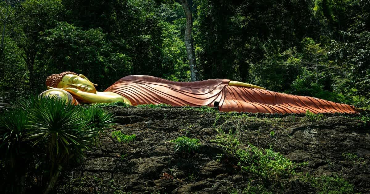 Digging Crew Surprised to Find ‘Treasure Trove’ Beneath 1,300-Year-Old ...