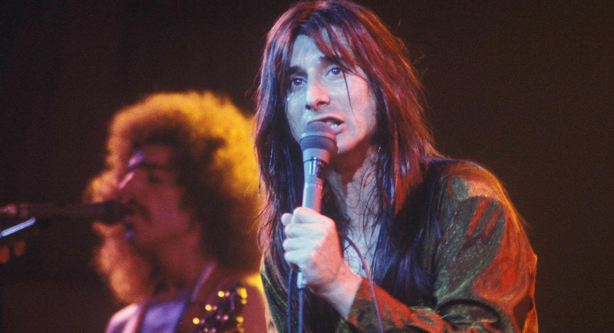 Journey's Steve Perry Calls Van Halen 'Musically Simple'