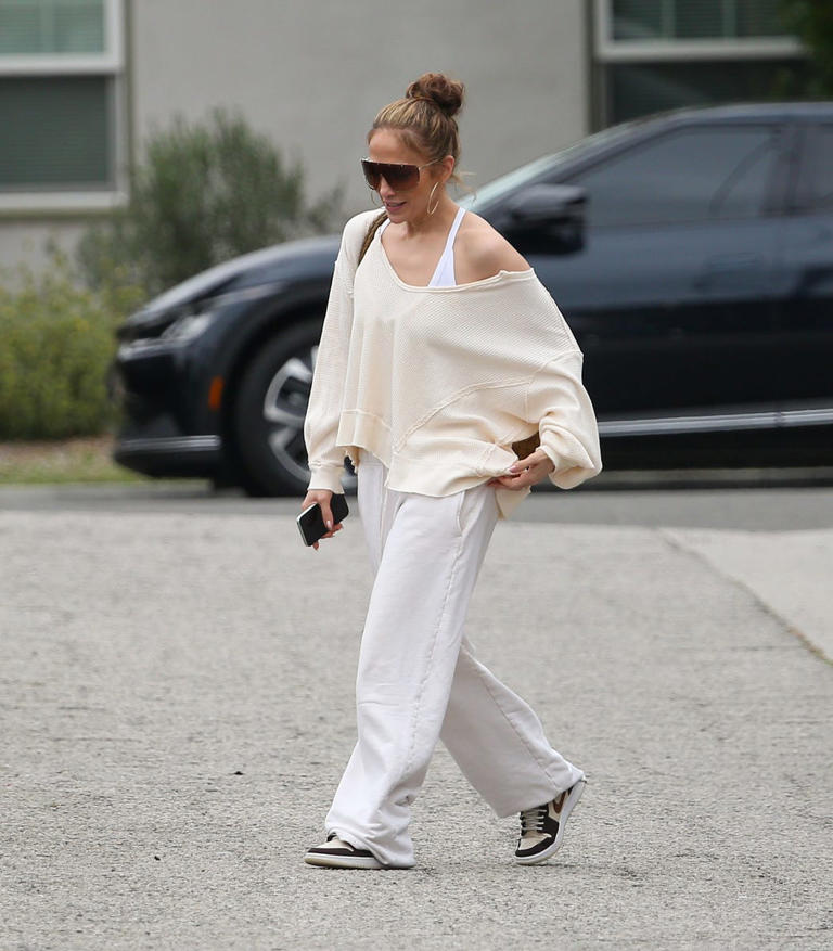 The chic and easy Memorial Day weekend outfits to wear now through summer