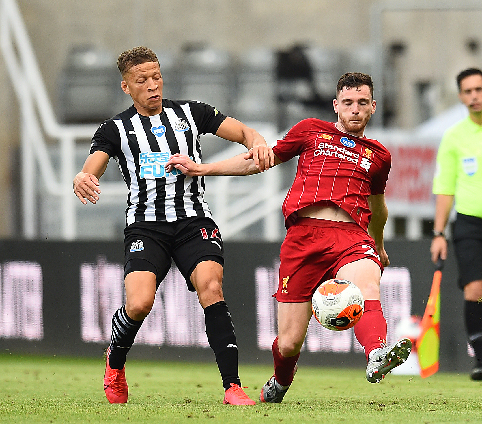 Former EPL star who scored 57 goals in one season to retire after Hibs ...