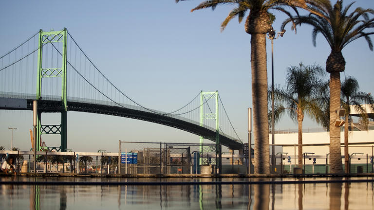 Vincent Thomas Bridge Closes After Person Climbed, Jumped