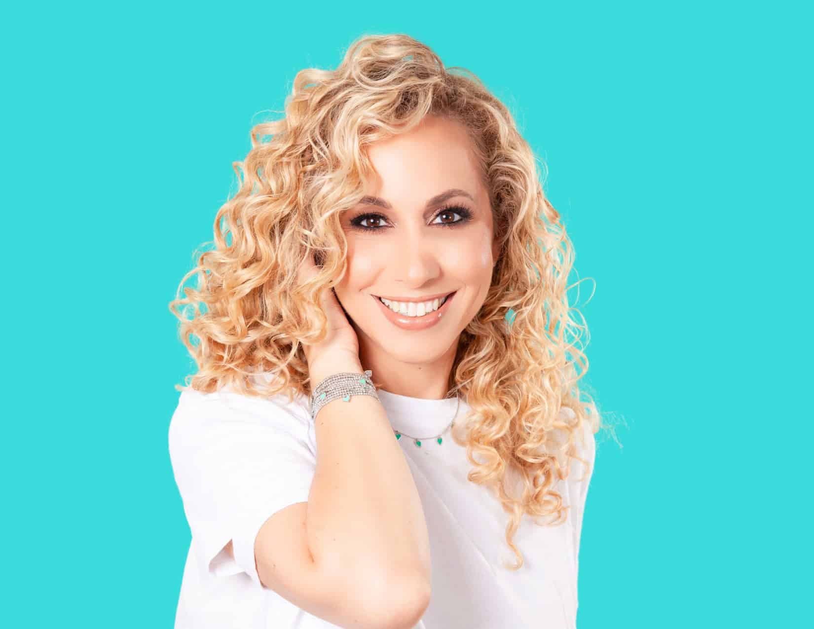 Top Tips For Healthier and Shinier Hair