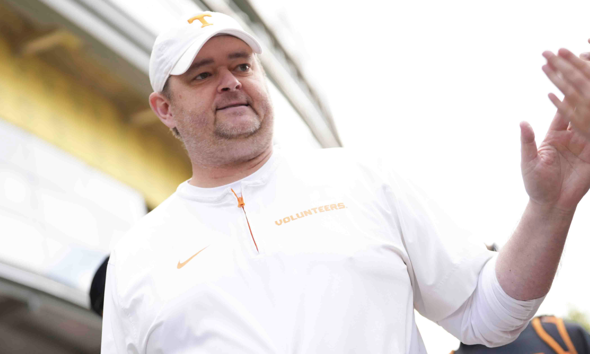Tennessee Vols to receive visit this summer from a quarterback that's ...
