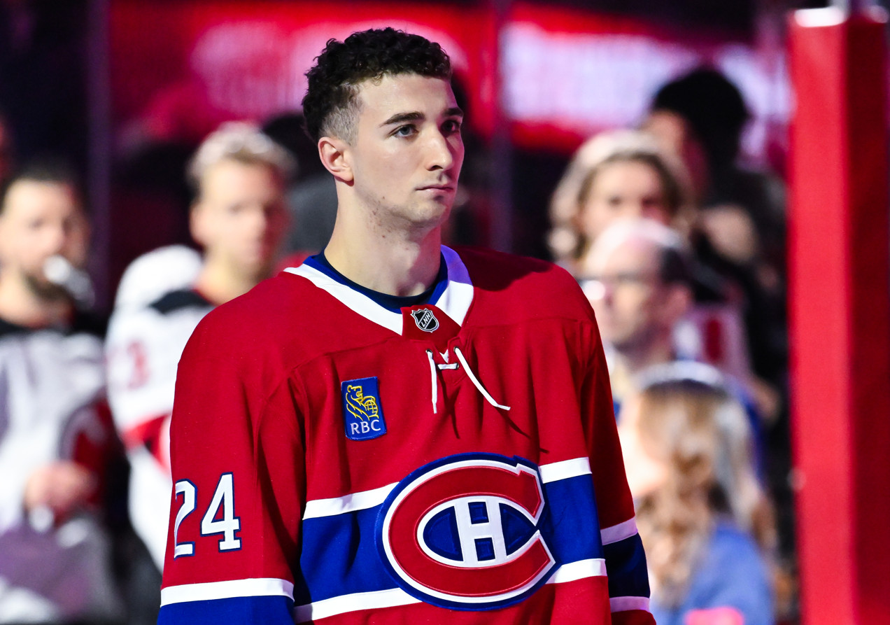 Poste dans la LNH en 2025-26 : voici l’avantage qu’a Logan Mailloux sur ...