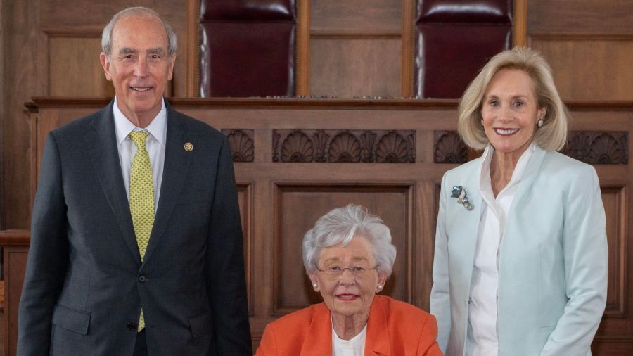 Gov. Kay Ivey, Alabama Legislature honor Mayor Sandy Stimpson for ...