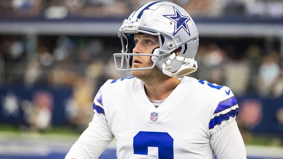Former Cowboys Kicker Cut After Struggling With New Team