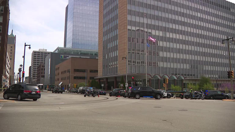 Milwaukee City Hall, Zeidler Building lockdown communication issues