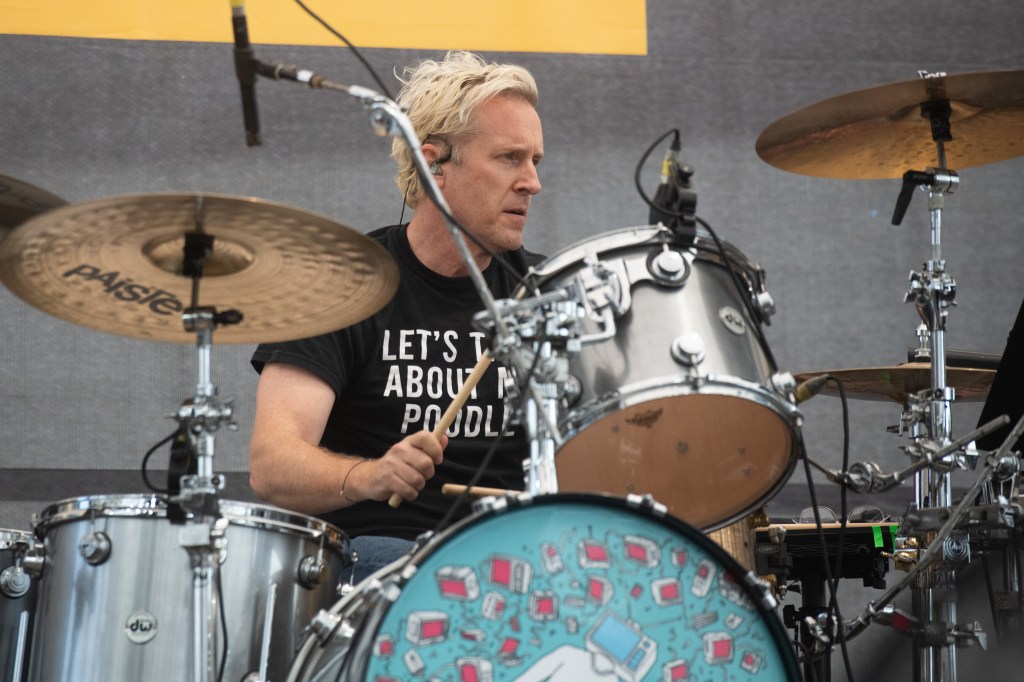 Foo Fighters fire drummer Josh Freese 2 years after he took over for ...