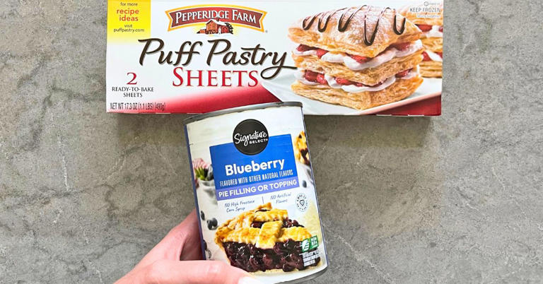 Easy Blueberry Pastry Rolls