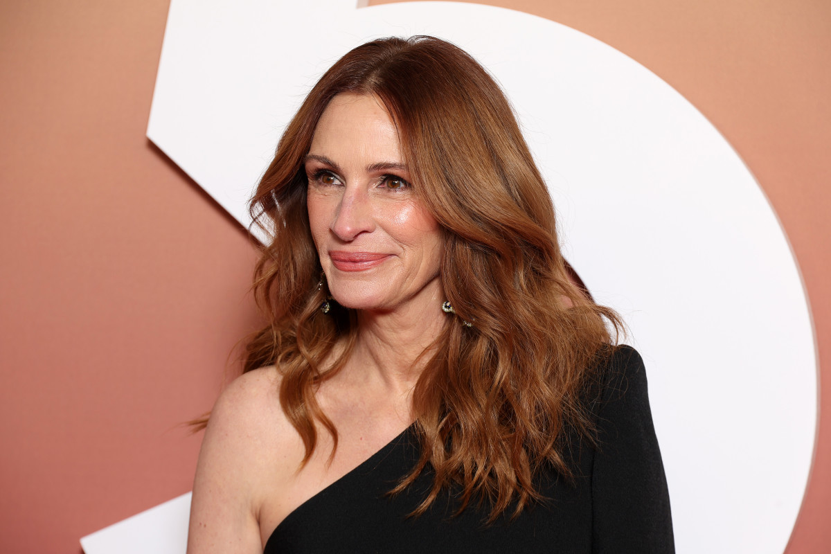 Julia Roberts Mourns Loss of Beloved Family Member