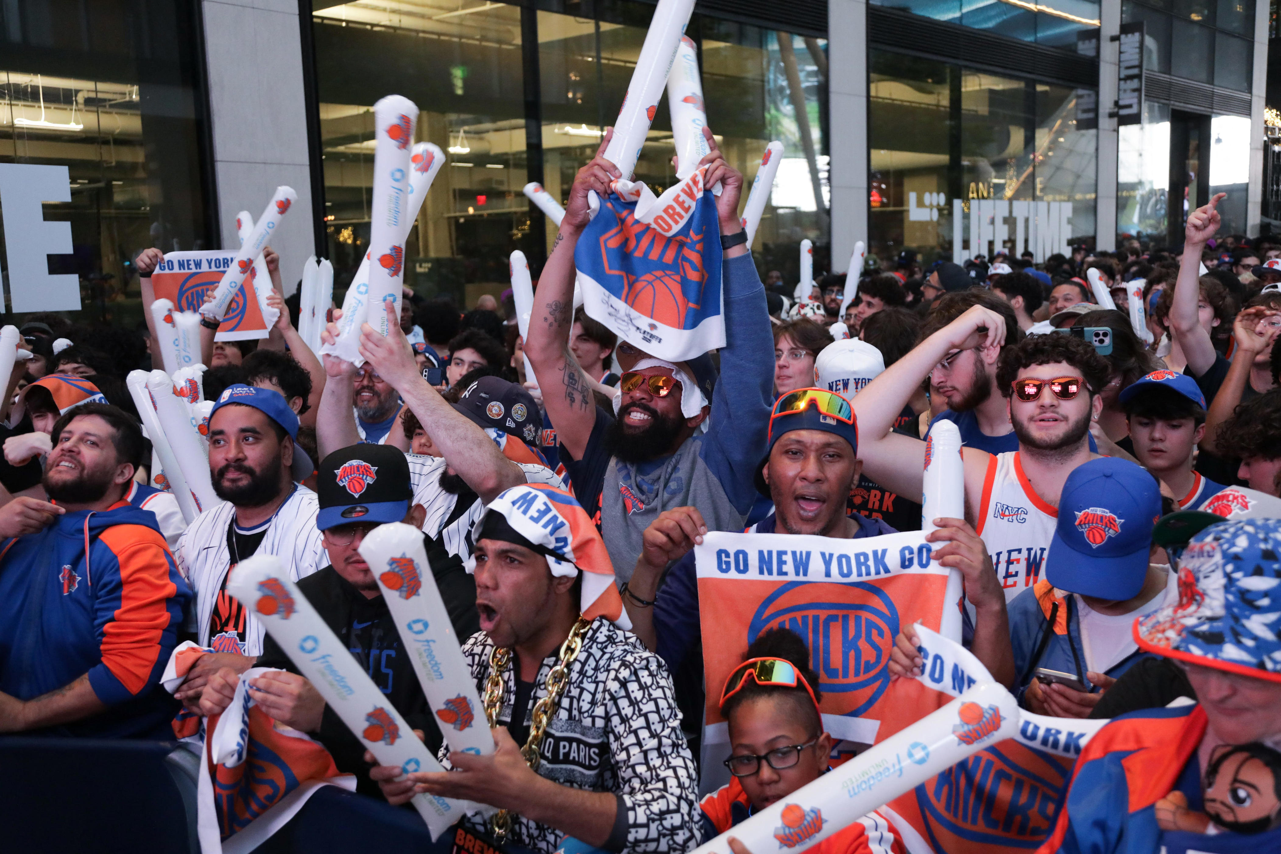 Knicks banish defending champion Celtics, end 25-year mark before ...