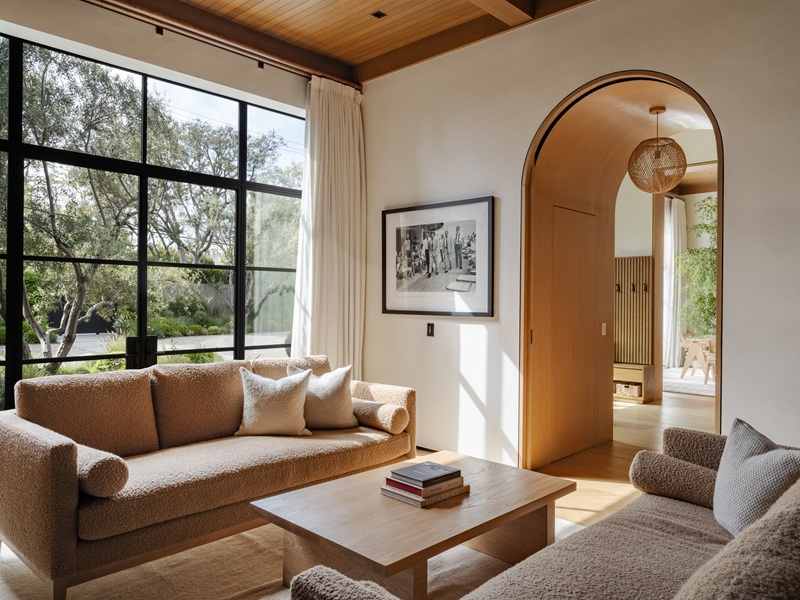 Formula 1 heiress wants $41.95M for beautifully revamped black house in ...