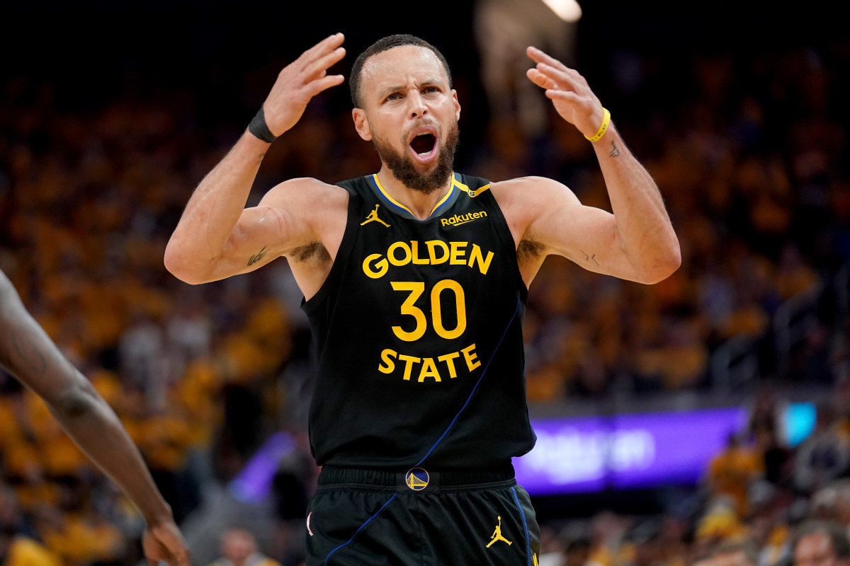 Steph Curry Turns Heads With New Post Amid Warriors Offseason