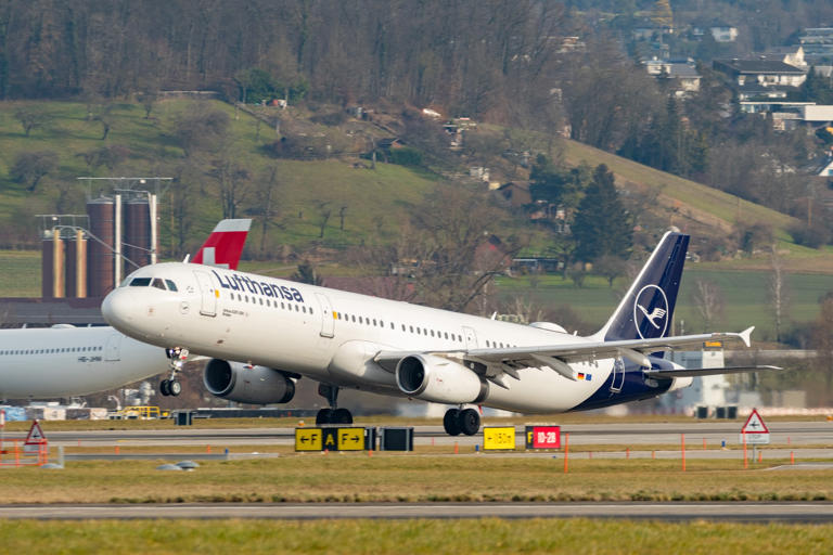 A321 Flew 10 Minutes With No Pilot Supervision