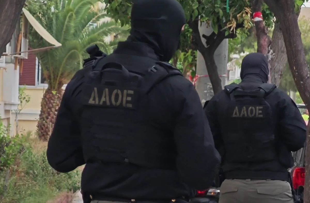 Μεγάλη αστυνομική επιχείρηση του Ελληνικού FBI στην Αγία Βαρβάρα – Πάνω ...