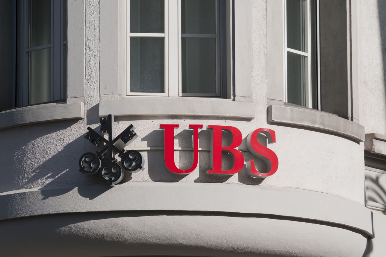 UBS to Close Robo-Advisor, Joining Big Banks’ Retreat From Digital Advice