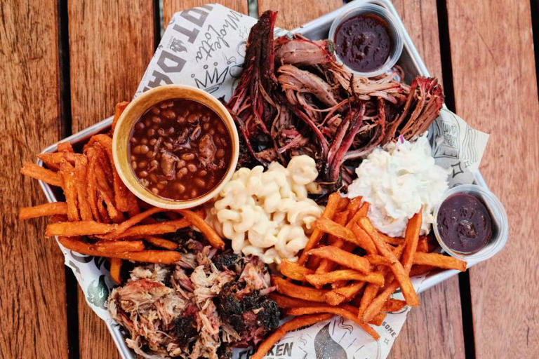 Health department shuts new Cedric the Entertainer barbecue joint. Will ...