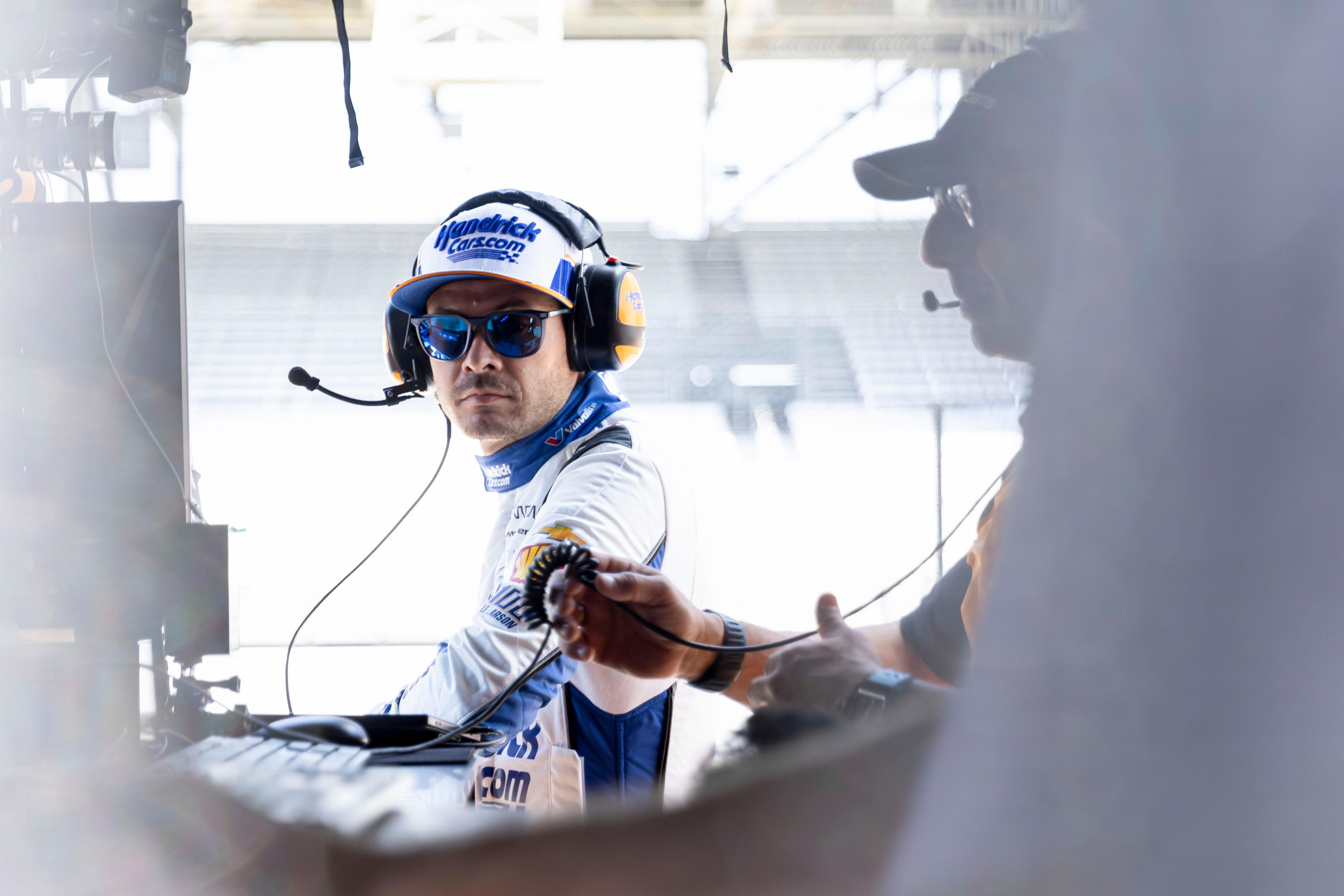 WATCH: Crash 'came around quick' for NASCAR star Kyle Larson in ...