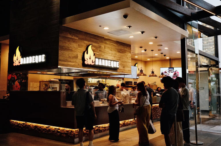 Health department shuts new Cedric the Entertainer barbecue joint. Will ...